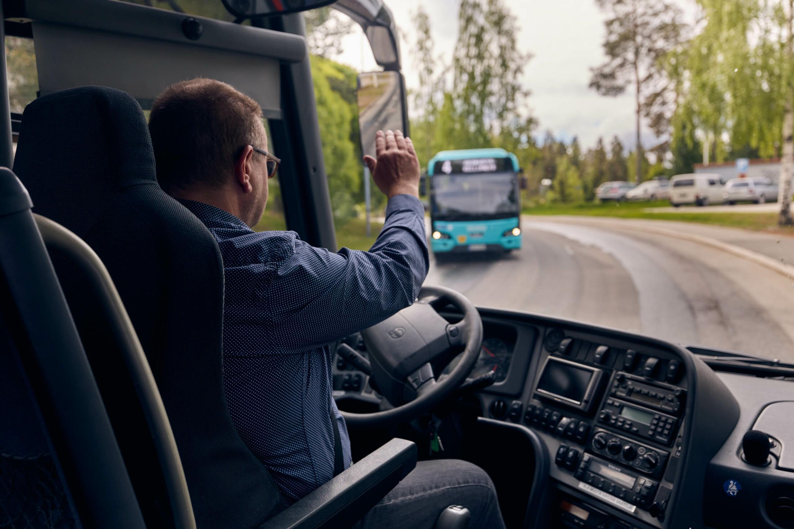 Kuljettajaturvallisuus henkilöliikenteessä ja asiakaspalvelu | CAP Pro ...